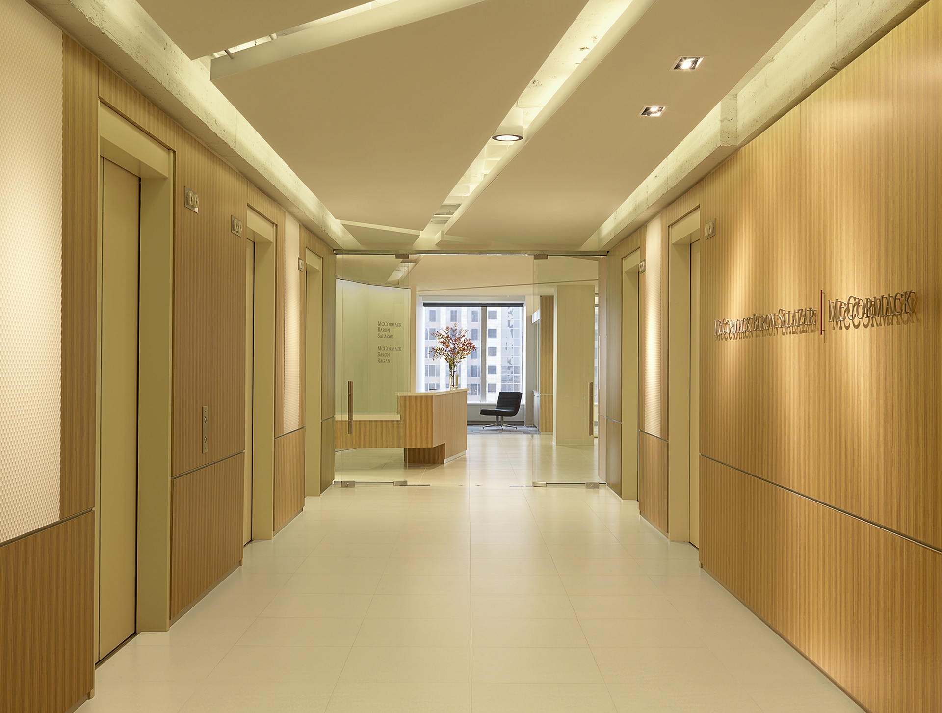 01_MBS Offices elevator lobby – Trivers