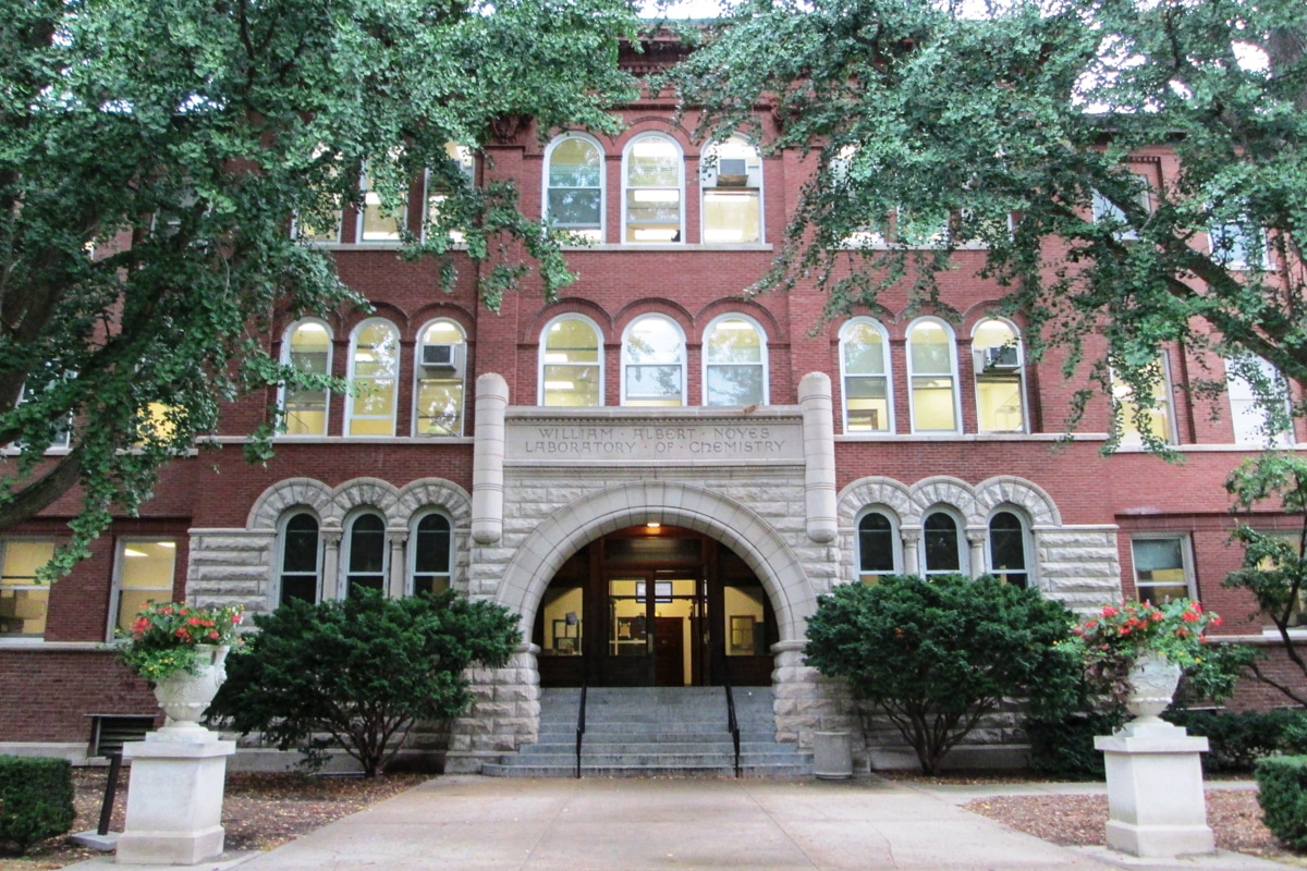 UIUC-Noyes-Lab-exterior.jpg – Trivers
